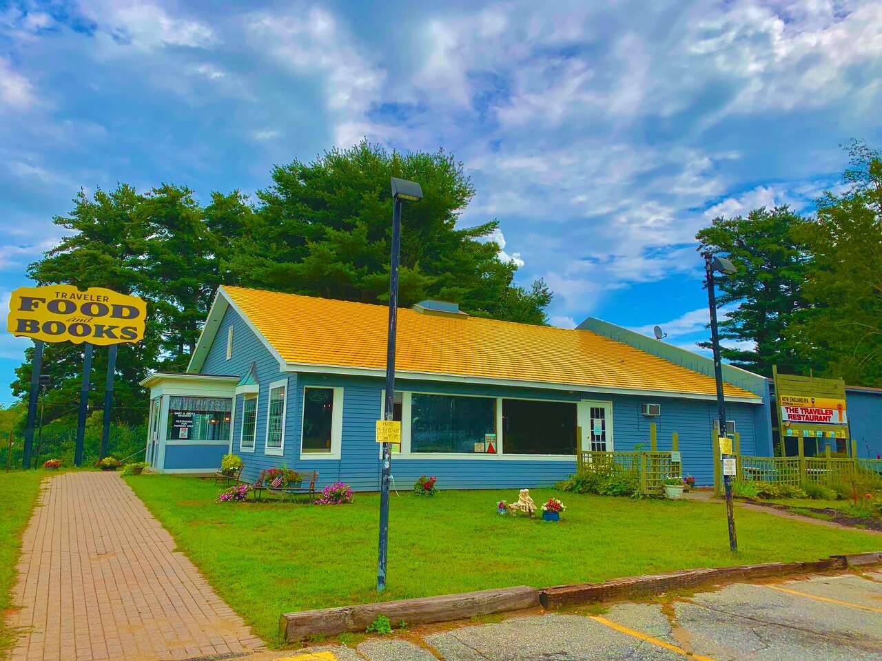 Connecticut's iconic Traveler Restaurant to be sold, becoming new ...
