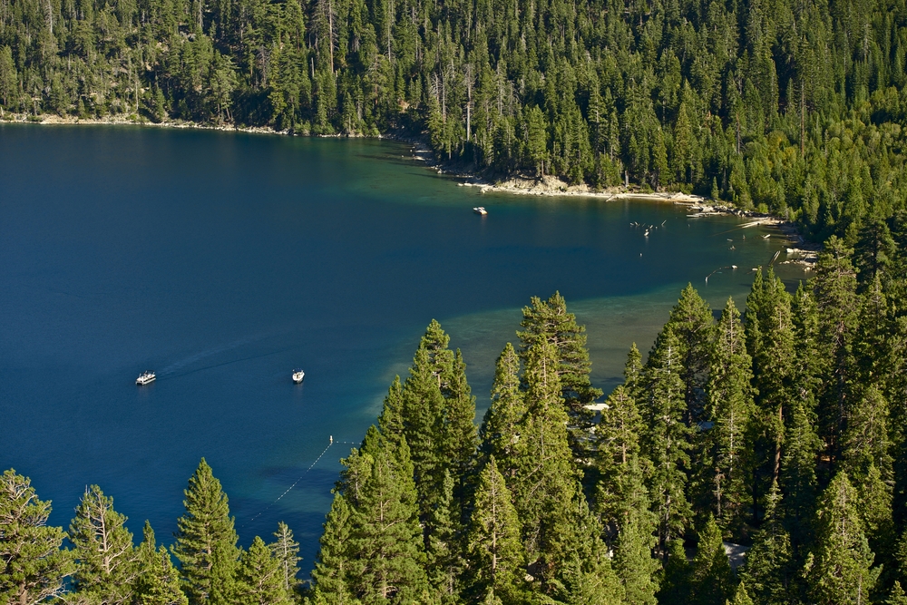 16 US lake trips where families can watch birds, moose, and sunset skies