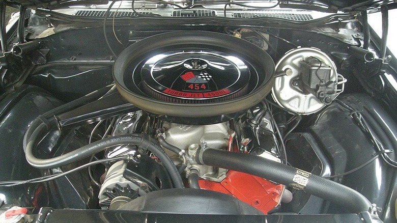 5 of the best engines ever put in a Chevy truck