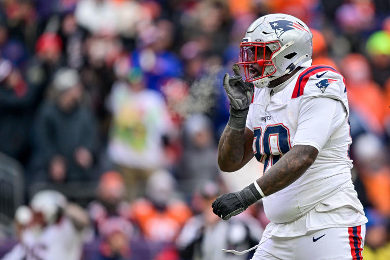 Patriots DT Christian Barmore no longer faces domestic-assault charge ...