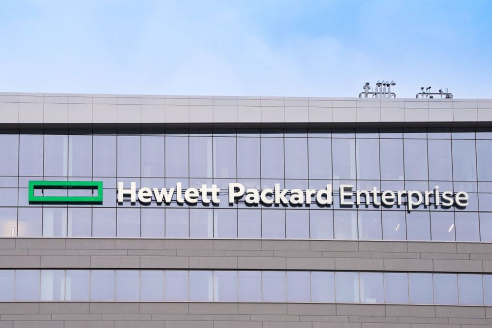 HPE shares climb after strong Q2 outlook bolstered by AI demand