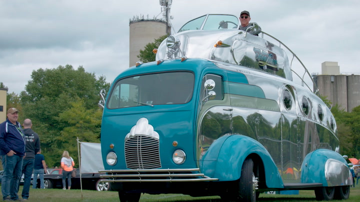 Meet the $500,000 Decoliner: The double-decker motorhome you can drive ...