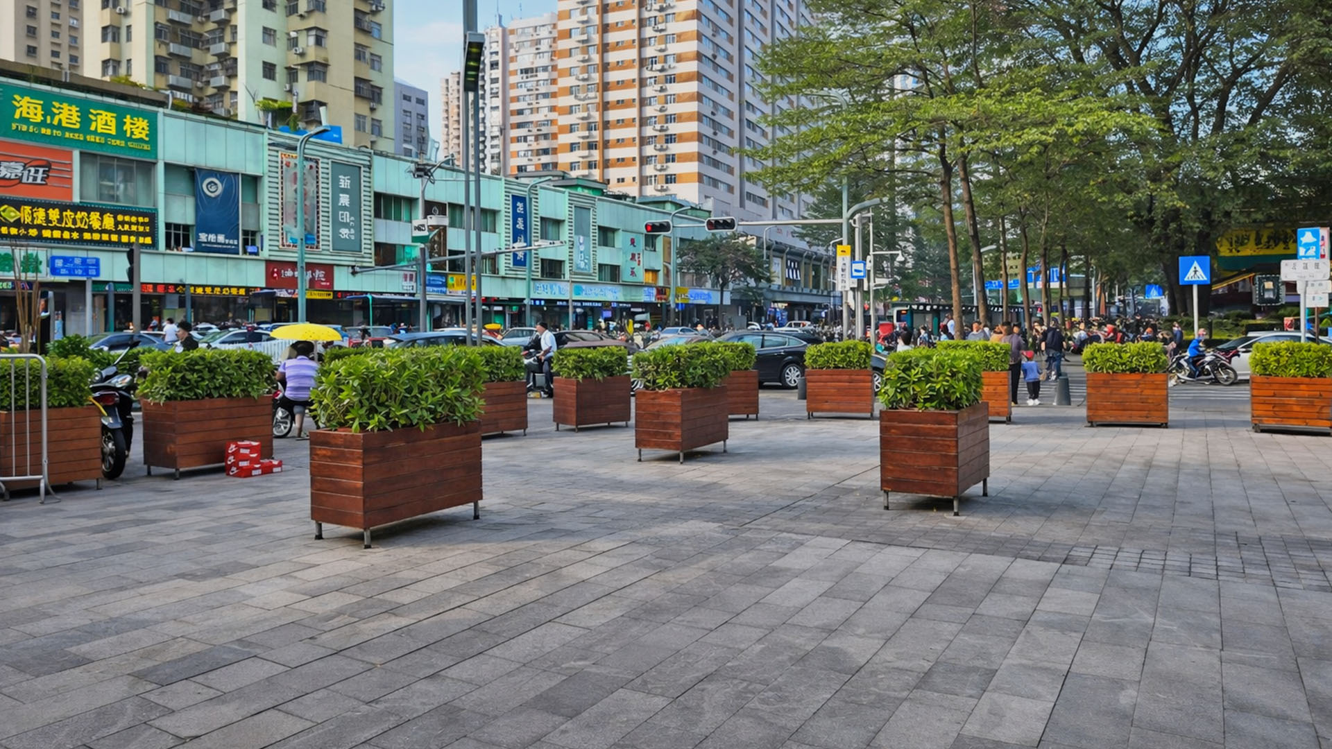These plant pots change the look of this public area in China