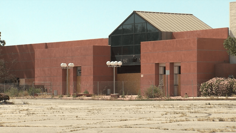 Welcome, City Lights: Residents of northeast Bakersfield excited about ...