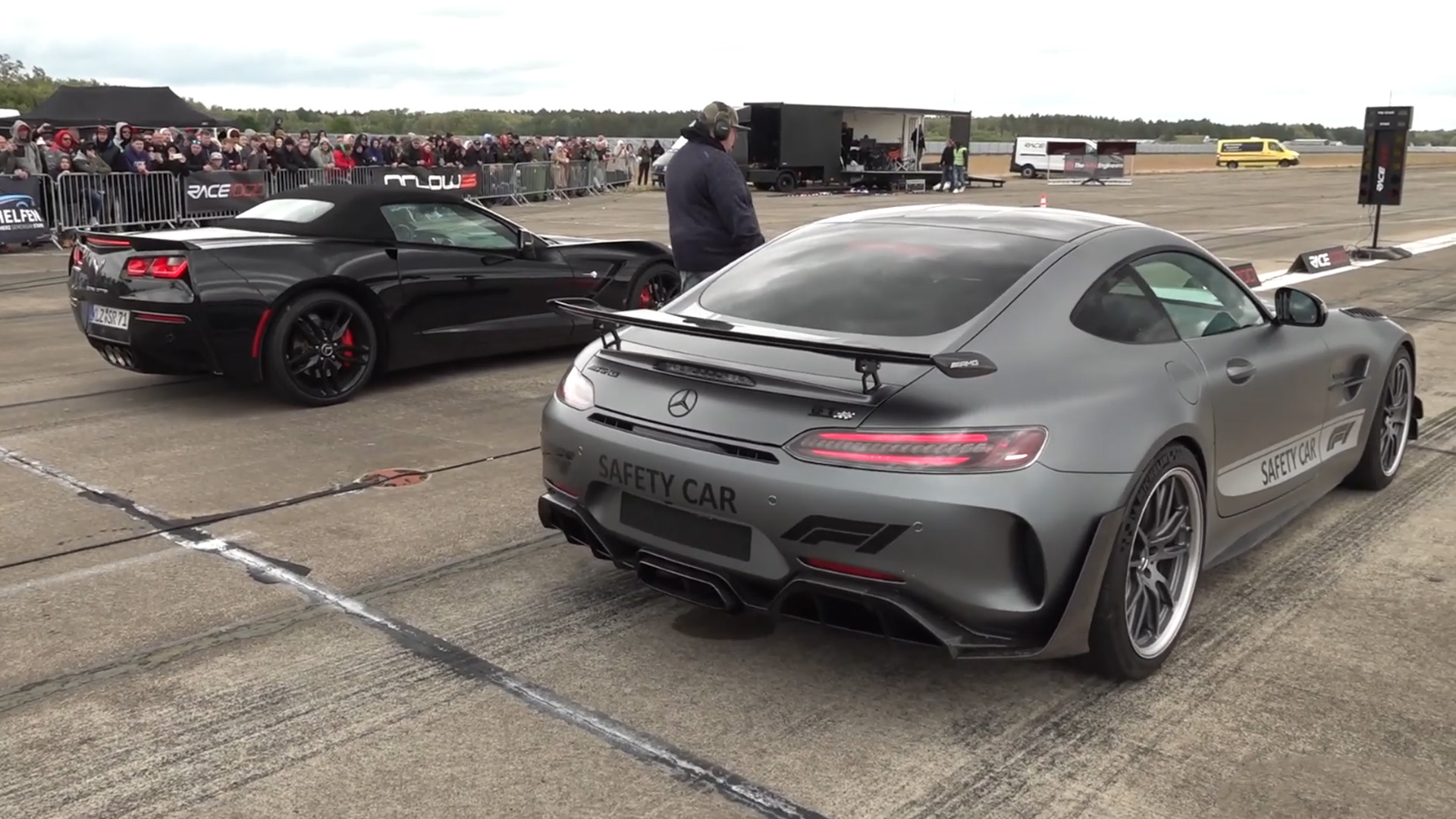 Corvette C7 tritt im Sprint-Duell gegen Mercedes AMG F1 Safety Car an