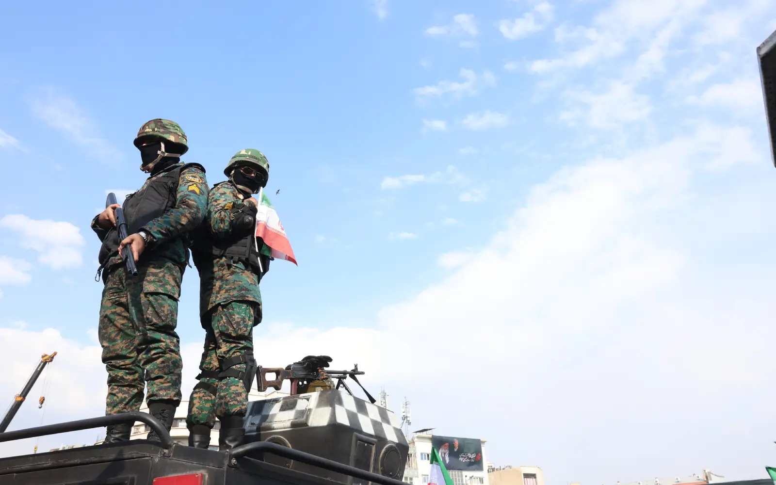 Iran Guards say will block oil exports as long as war continues