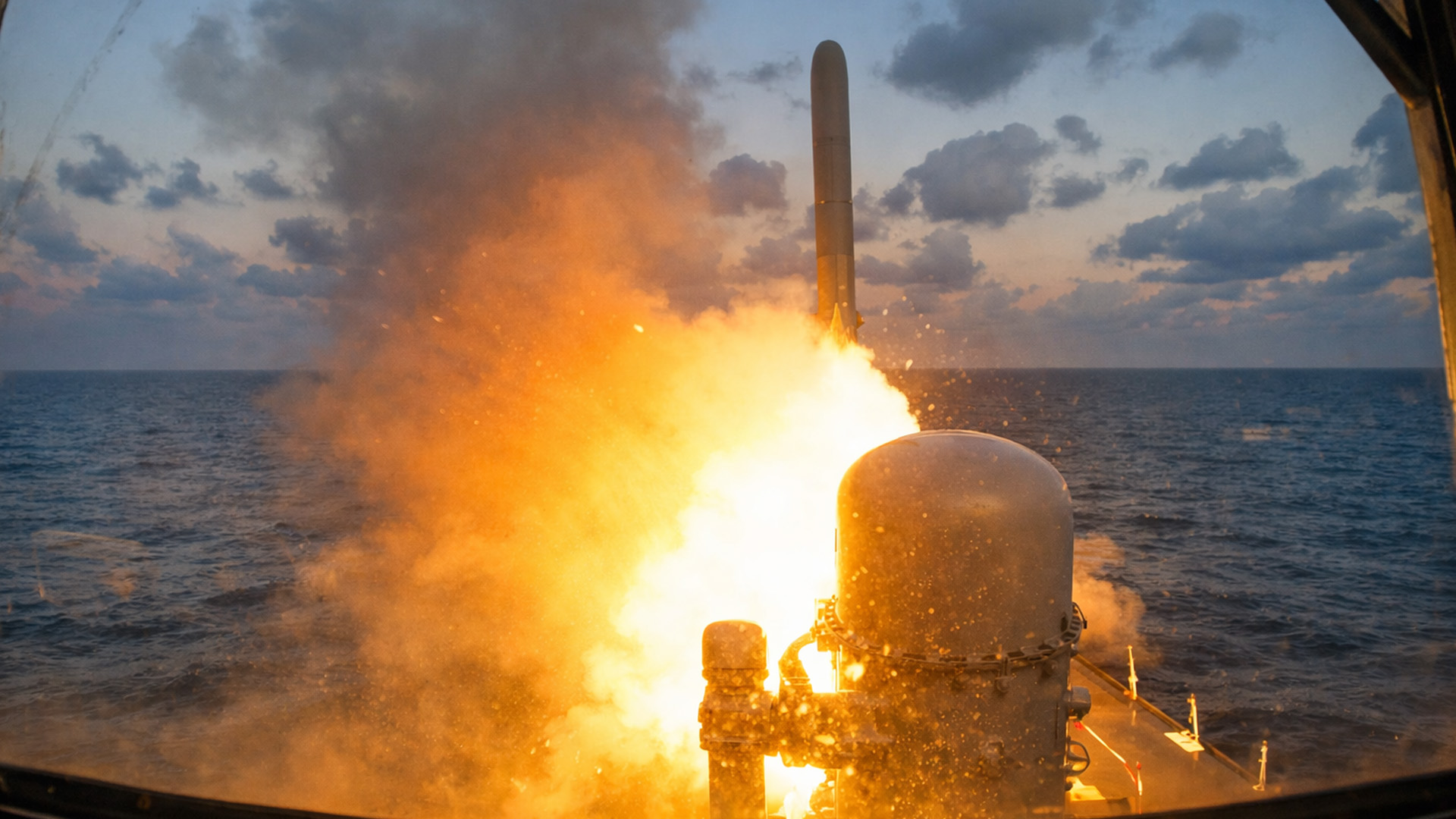 Amerikaanse marine lanceert krachtige Tomahawk-raket vanaf oorlogsschip
