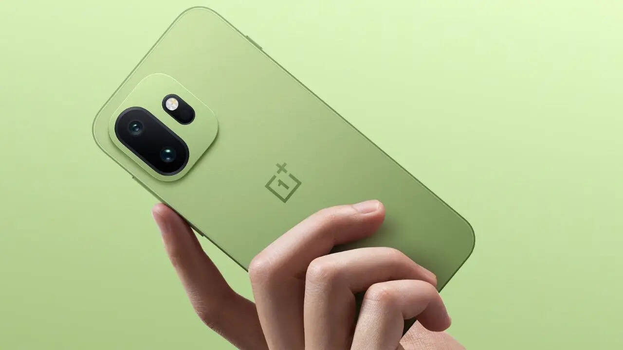OnePlus 15s launch date, price in India, specifications, camera ...