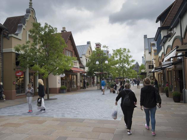 Große Holland-Outlets: 5 Tipps für einen Shopping-Trip ab NRW