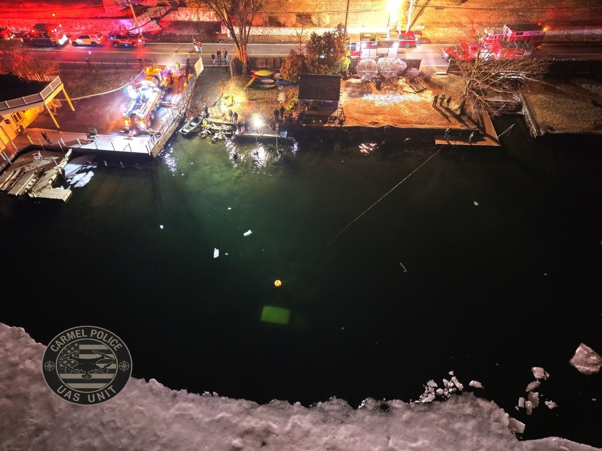 Driver in critical condition after Jeep sinks while crossing on ice ...
