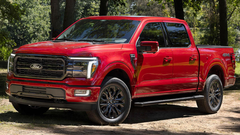 Un bris majeur d’équipement oblige Ford à stopper la production du F-150