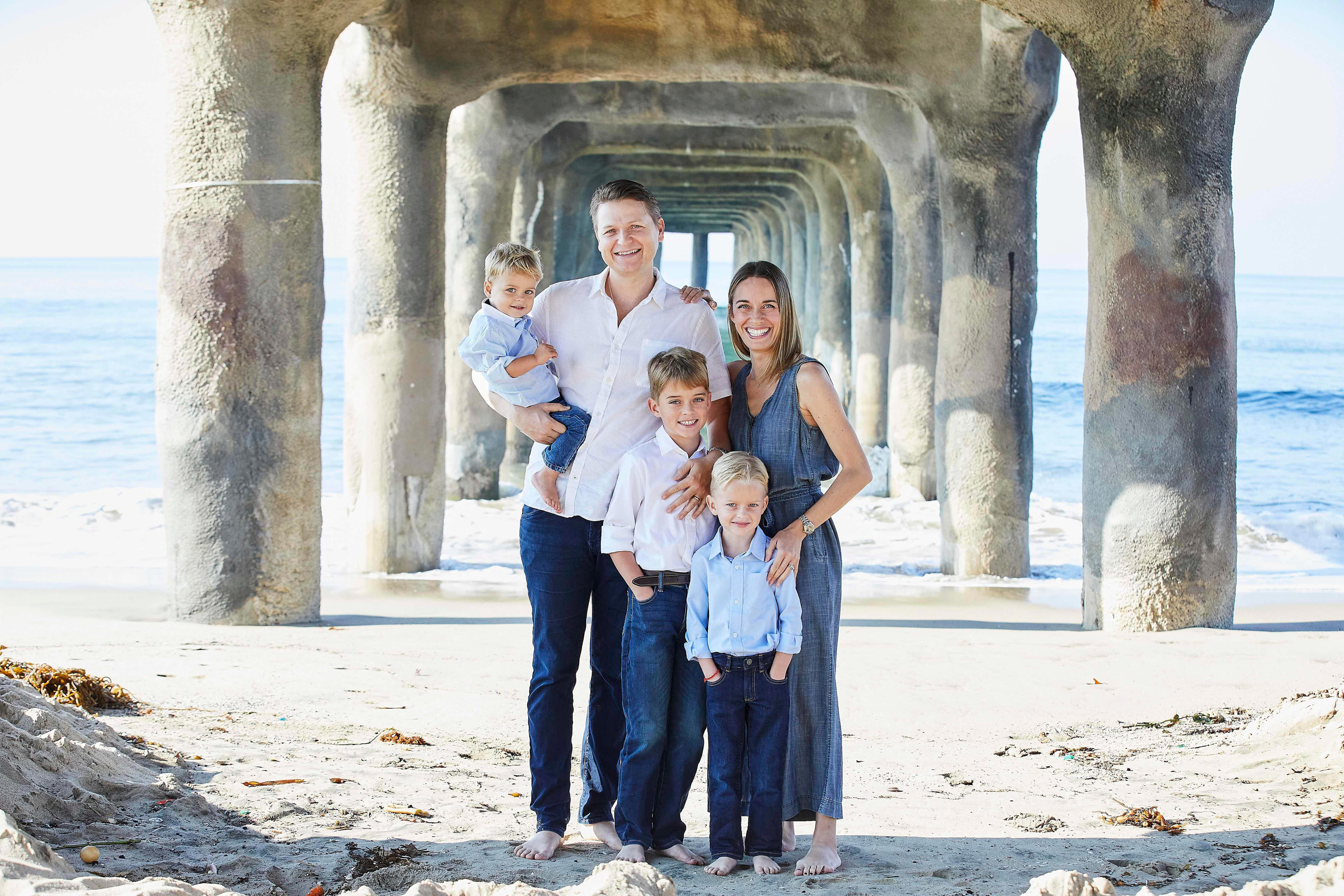 A mom in her 30s was diagnosed with stage 3 colorectal cancer after ...