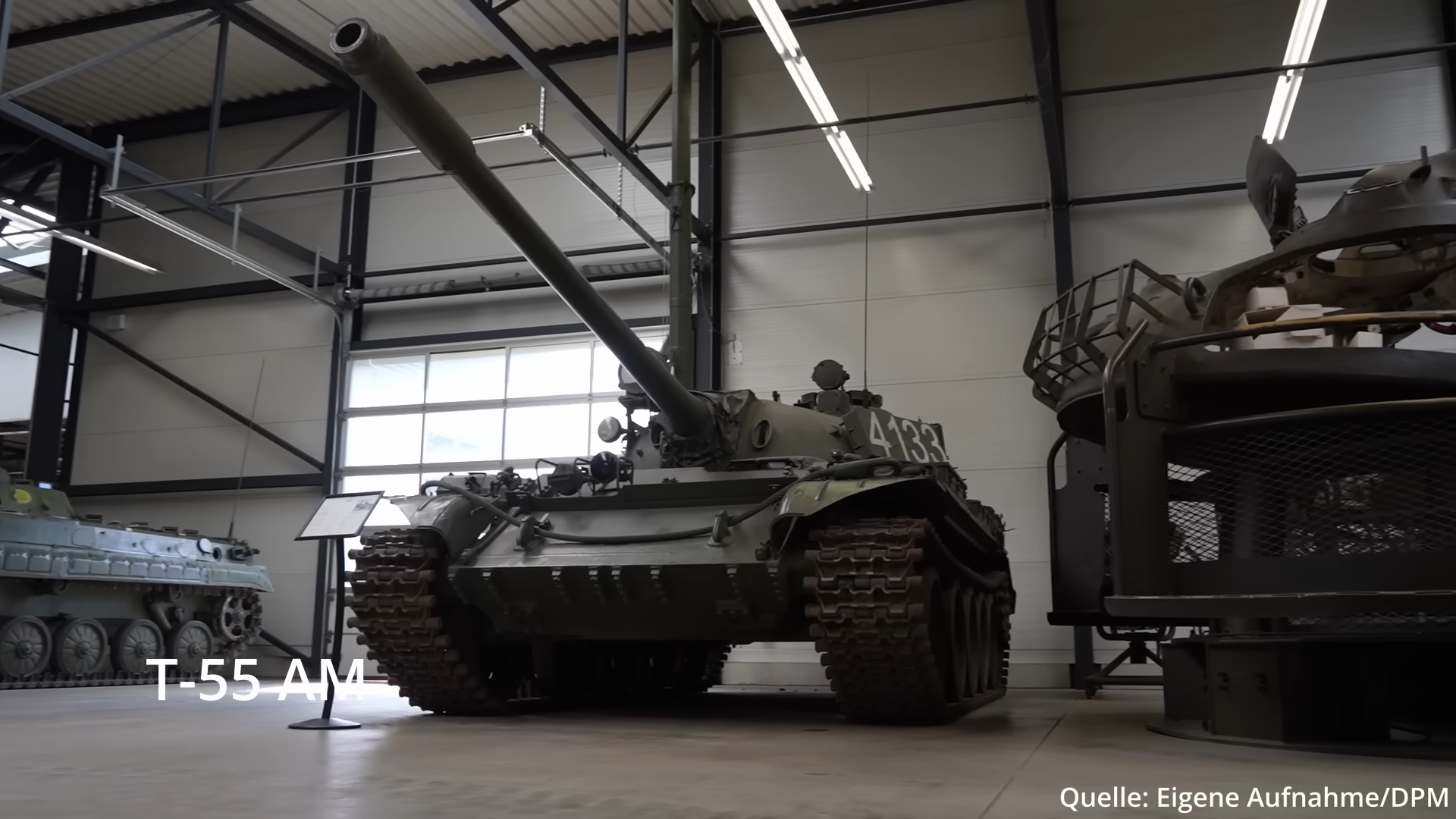 Schau, wie der T-72 in nur 20 Minuten eine Deckung gräbt
