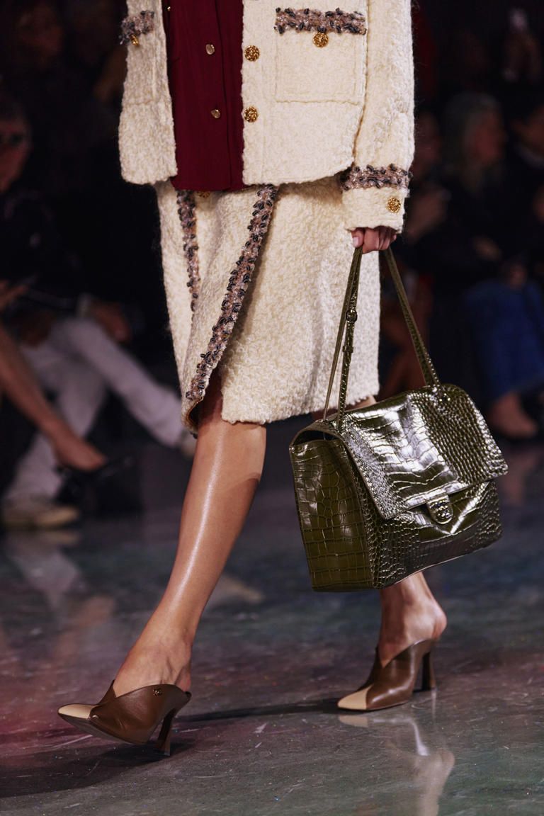 Wow: Matthieu Blazy betovert Parijs met oogverblindende Chanel fall ...