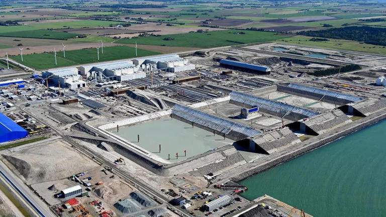 World’s longest underwater tunnel is being built with 73,000-ton blocks ...