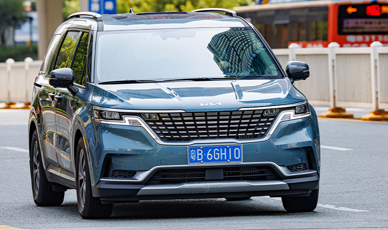 10 cars parents love for busy school and sports schedules