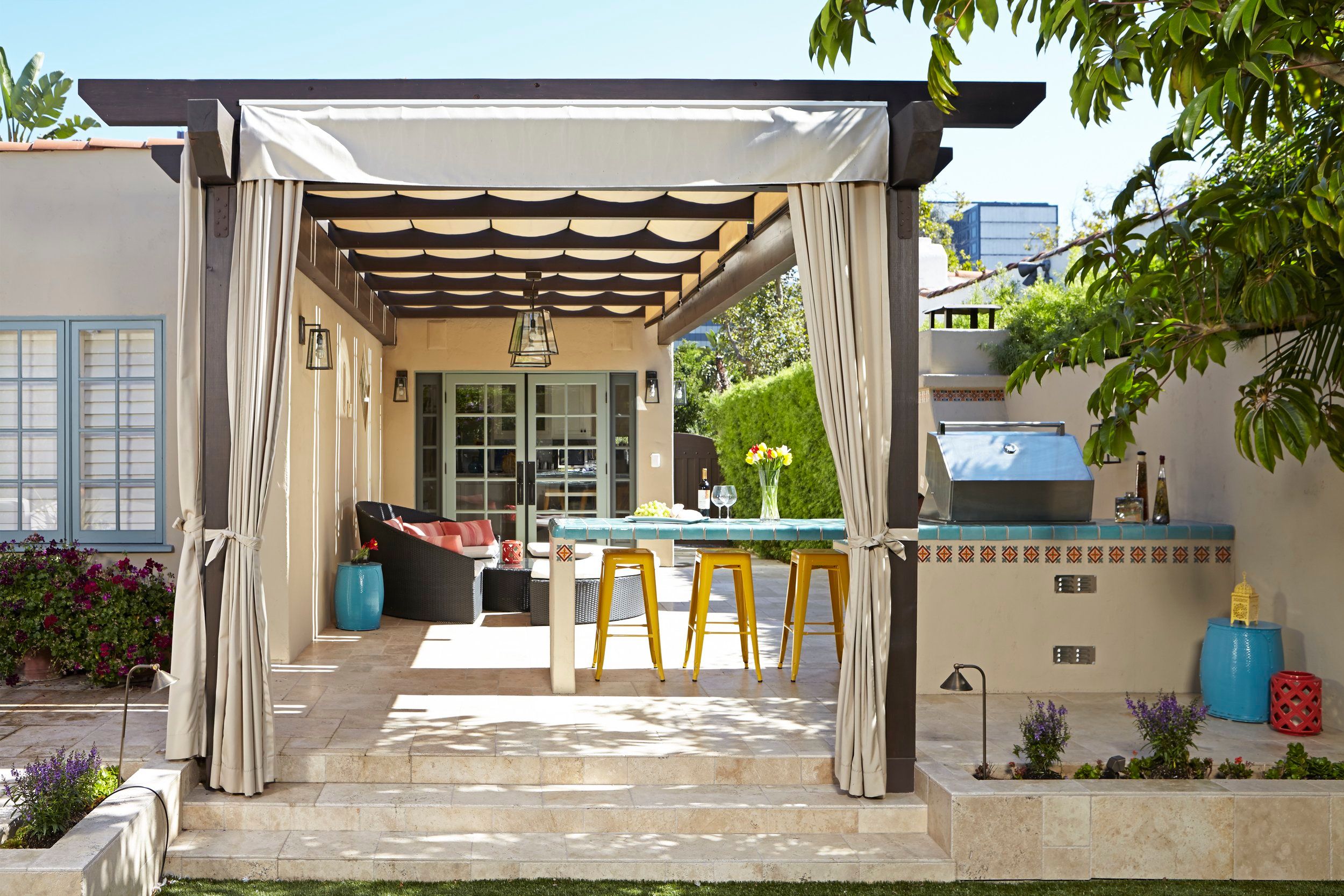 33 pergola ideas to turn your yard into an oasis this spring