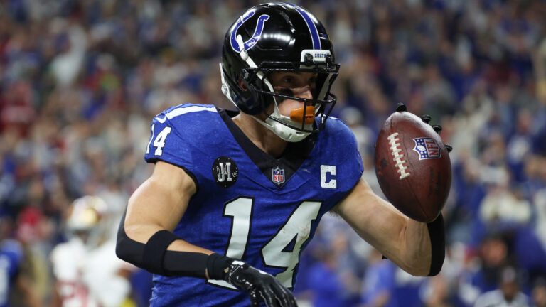 2026 NFL free agent tracker: Ranking top 50 signings by contract value