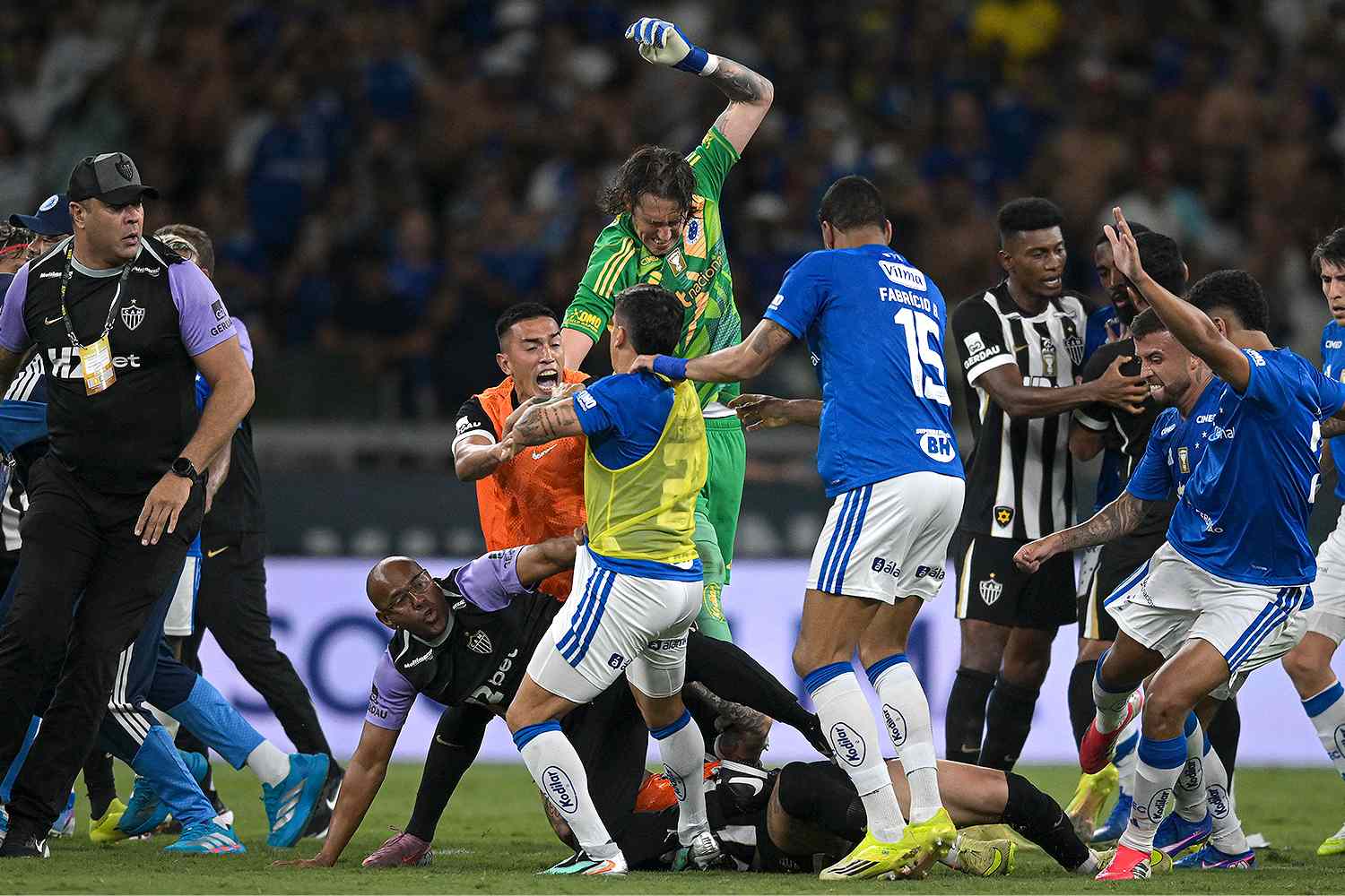 Soccer game erupts into violent fight with 23 players being given red ...