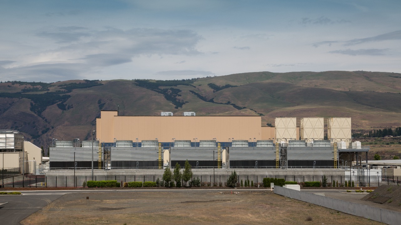Google backs rust-based battery to power Minnesota data center