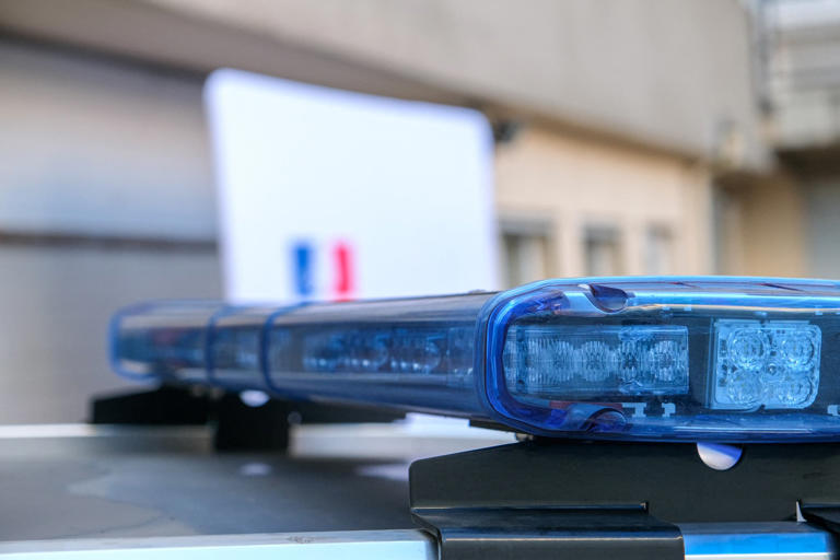 Un homme victime de plusieurs coups de couteau au thorax et au fessier ...