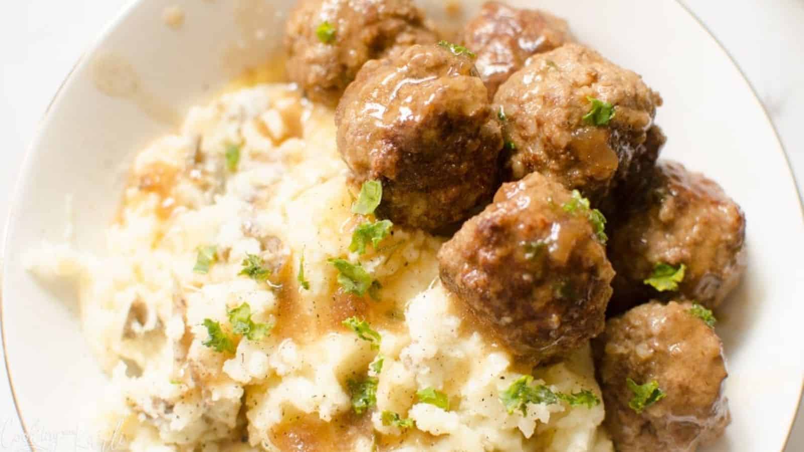 14 legendary comfort food combos everyone should try