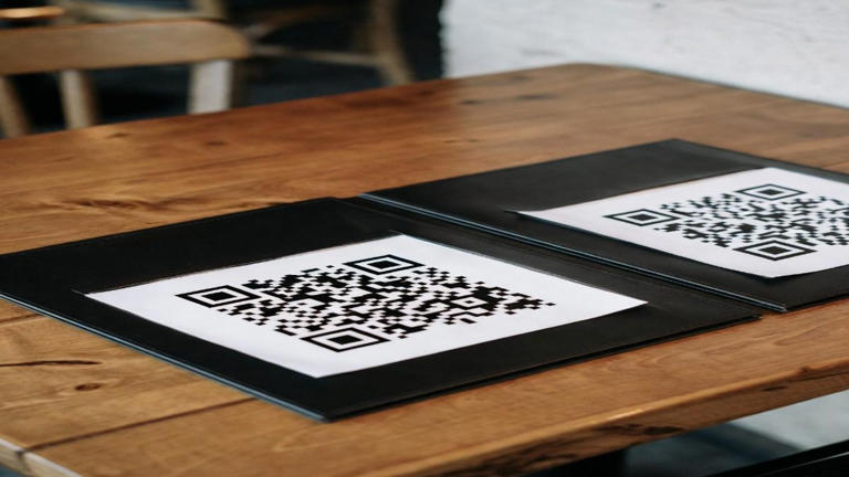 Are QR code menus ruining the restaurant experience? Many diners say yes