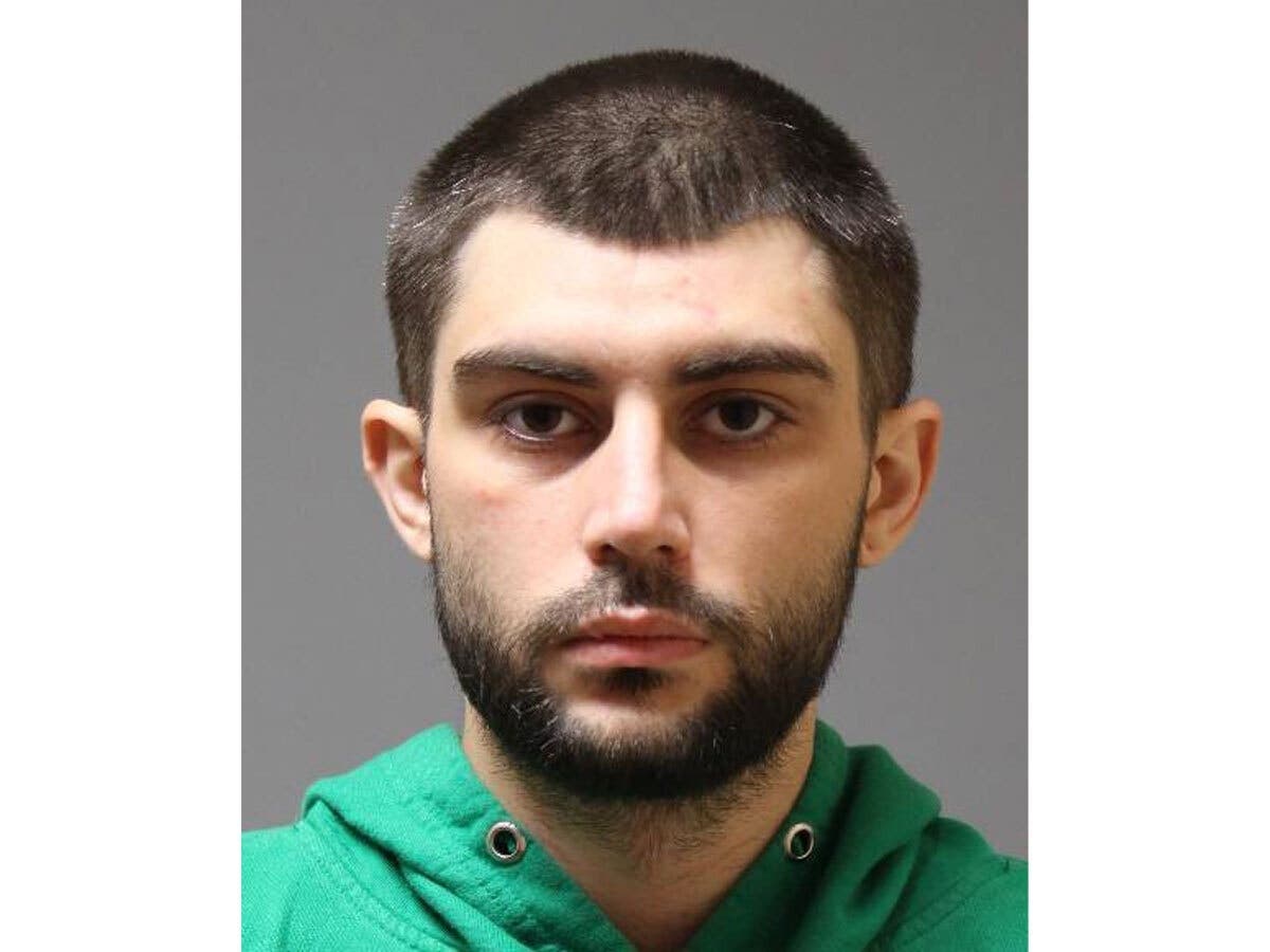 Bohemia dad shot dead on his deck in mistaken-identity burglary; Sound ...