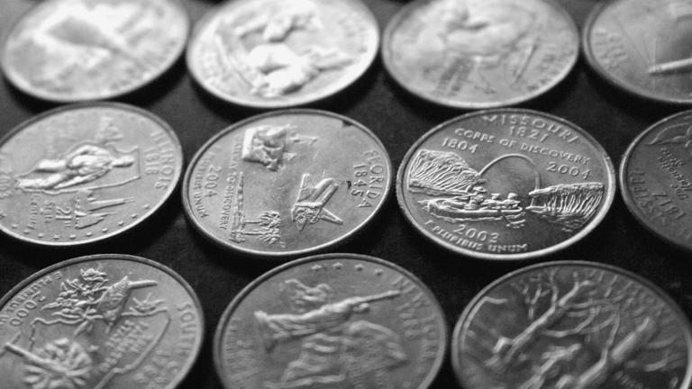 3 strategies to make quick cash by recycling old quarters