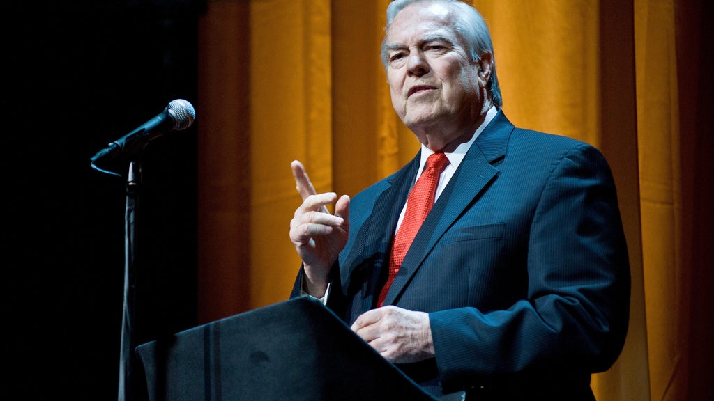 Former CBS Chicago anchorman Bill Kurtis to retire from role as judge ...