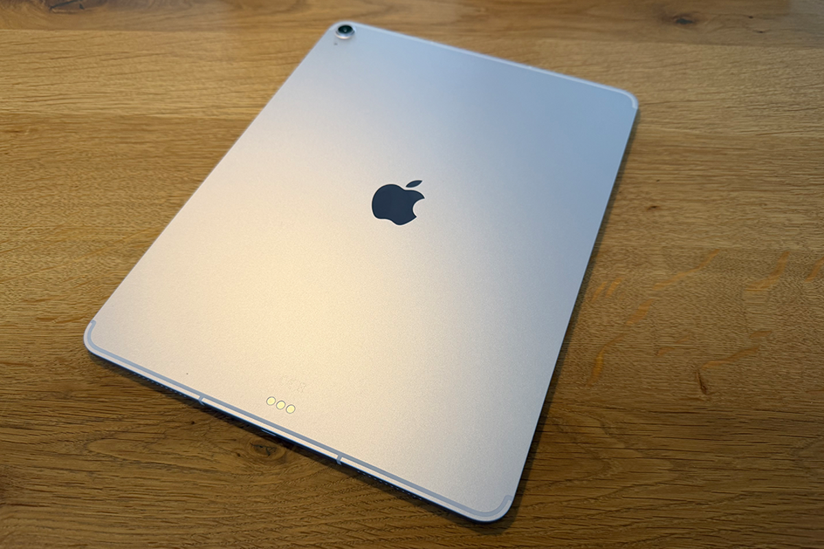 Apple iPad Air M4 2026, reviewed by a tech critic