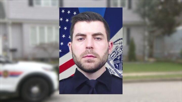 Bodycam footage from NYPD Det. Jonathan Diller's fatal shooting shown ...