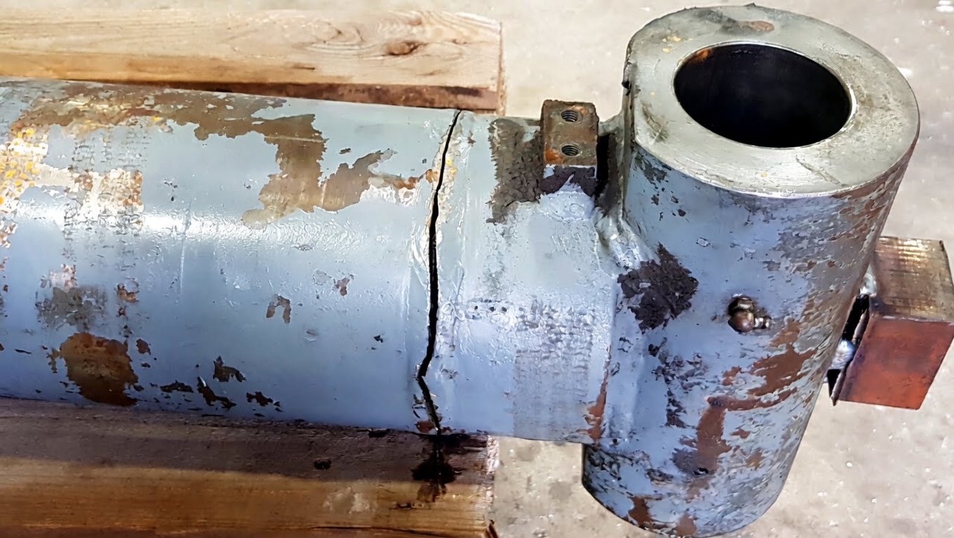 The Crack on This Cylinder Runs Deep | Replacing & Repair