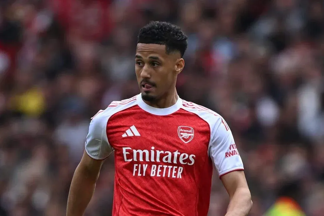 Which football clubs were or are sponsored by Emirates?