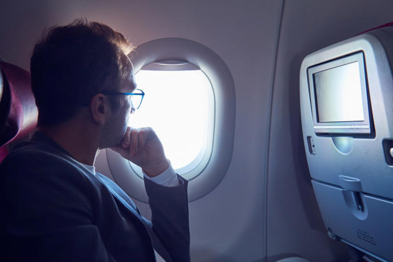 What is "birdcaging" on airplanes? Experts weigh in on whether it's real