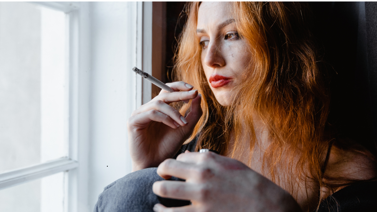 Why is it harder for women to quit smoking?