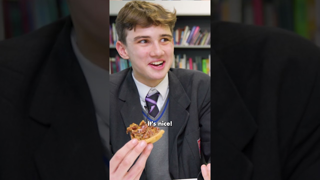 British schoolboys try pecan pie for the first time | Hilarious food ...
