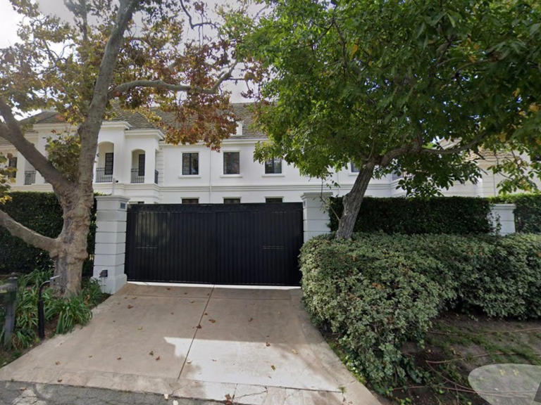 Macaulay Culkin and Brenda Song scoop up a $10.35 million Sherman Oaks ...