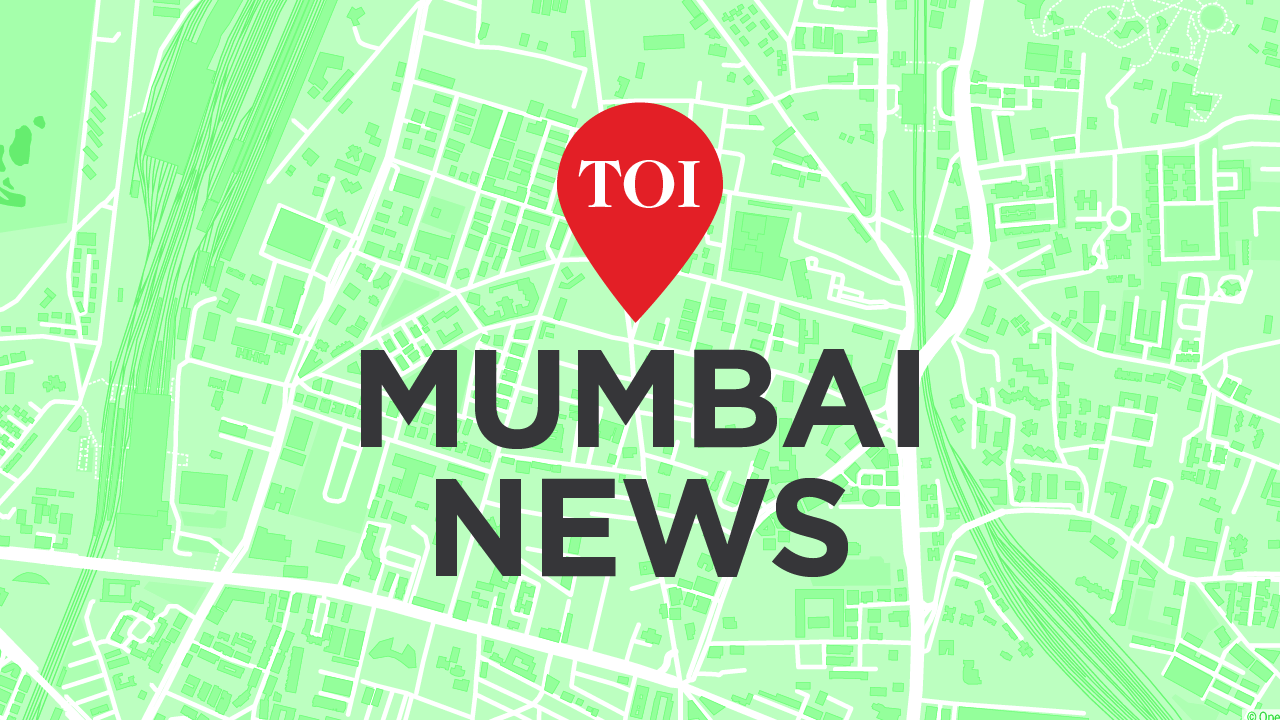 FIR against beautician for assaulting head ticket checker at Thane ...