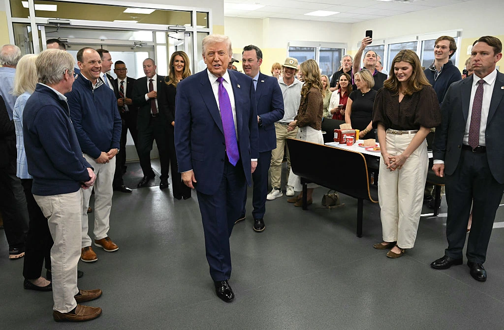 Trump leaves top Republicans clapping so long critics say no one dares ...
