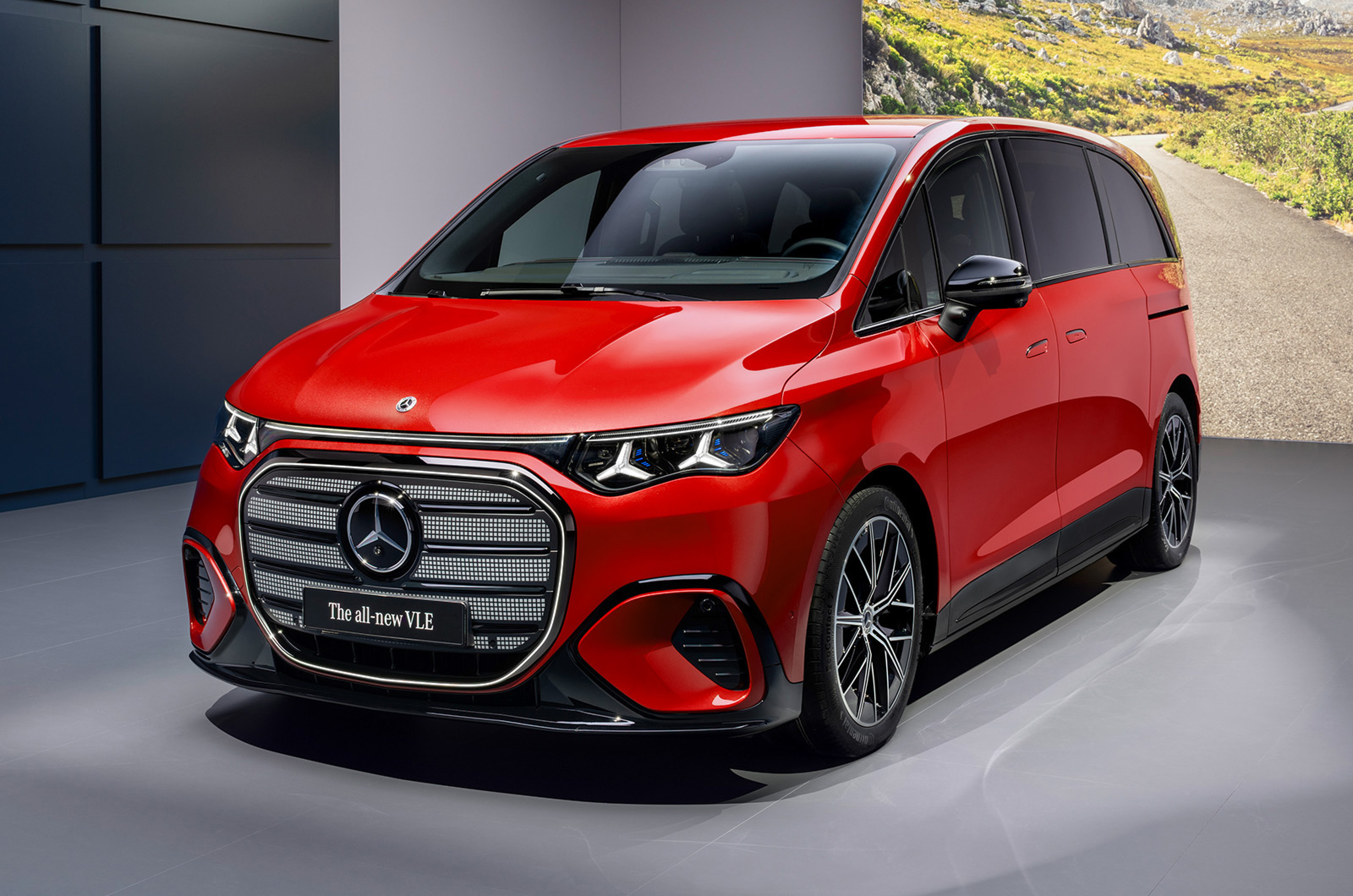 Mercedes reveals E-Class van with huge TV and 435-mile range
