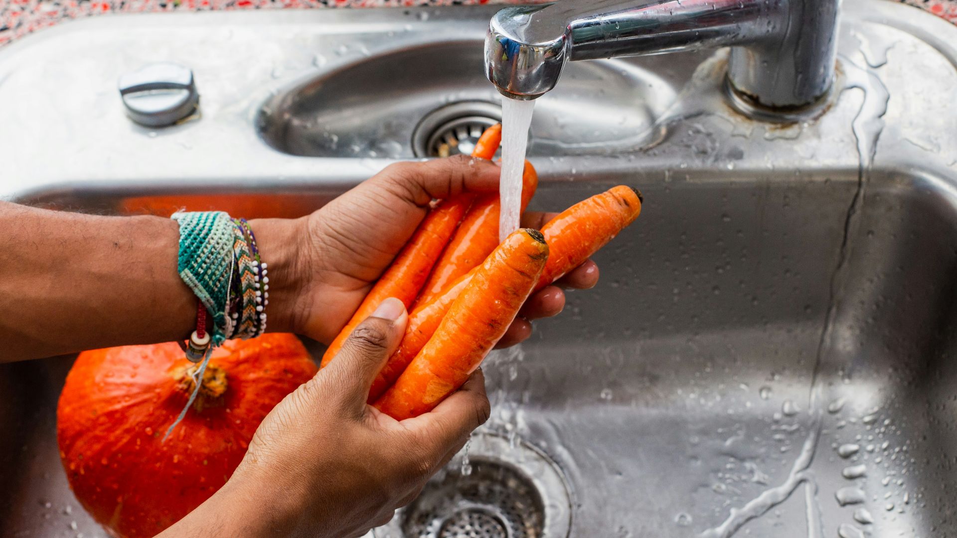 20 cooking habits that save time