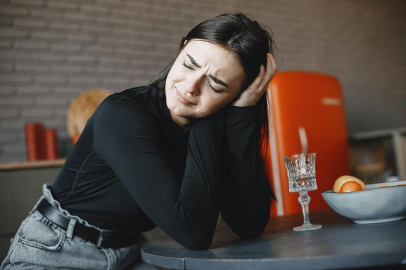 10 habits that reveal you prioritize everyone else over yourself