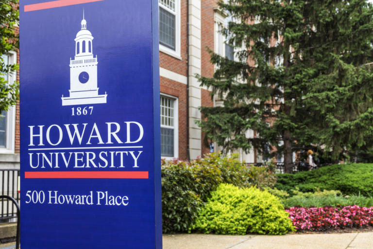 Howard University athletes take a stand against new kneeling policy for ...