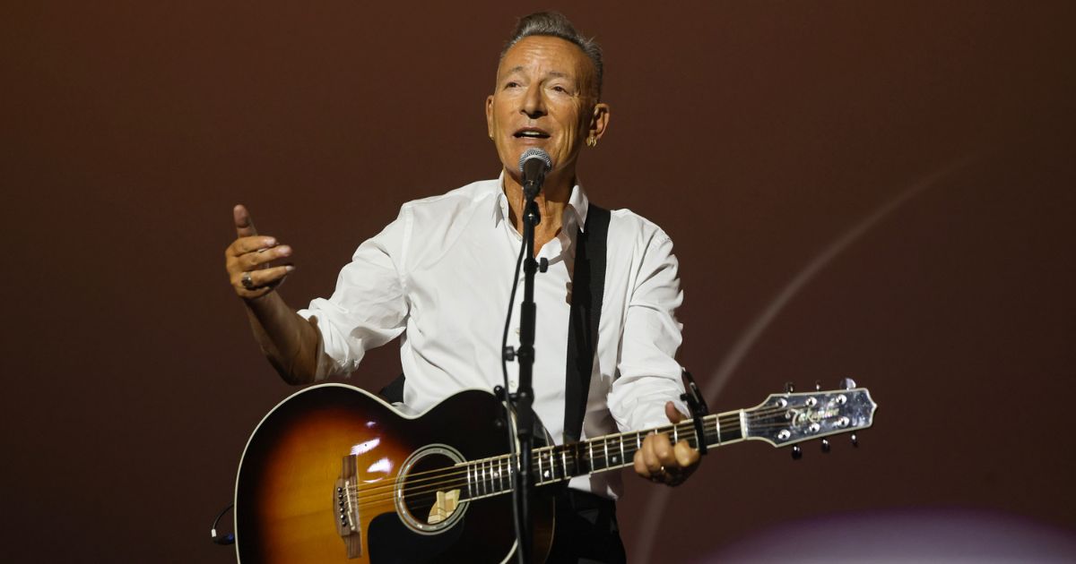 'A woke joke' - Fans furious at hypocrite Bruce Springsteen as tickets ...