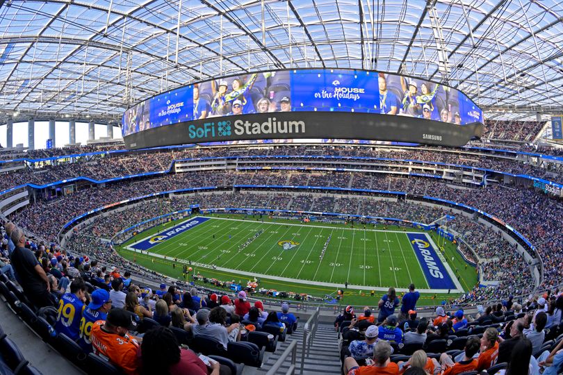 10 astonishing pictures of $5.5 billion NFL stadium that's most ...