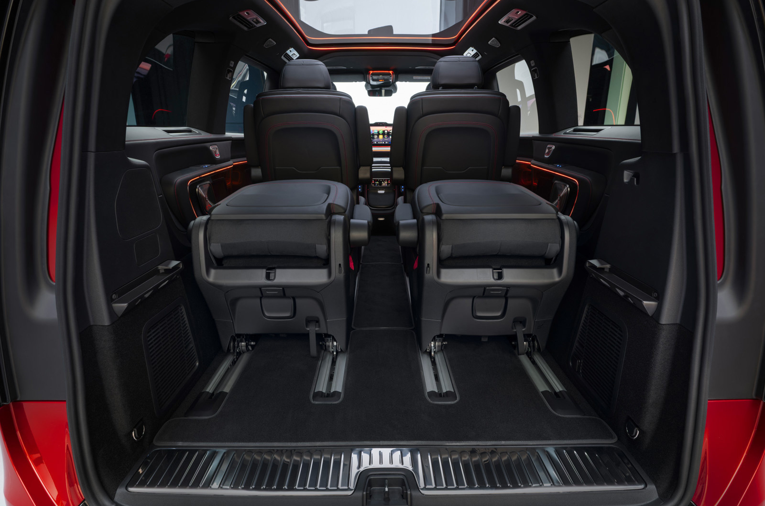 Mercedes reveals E-Class van with huge TV and 700km range