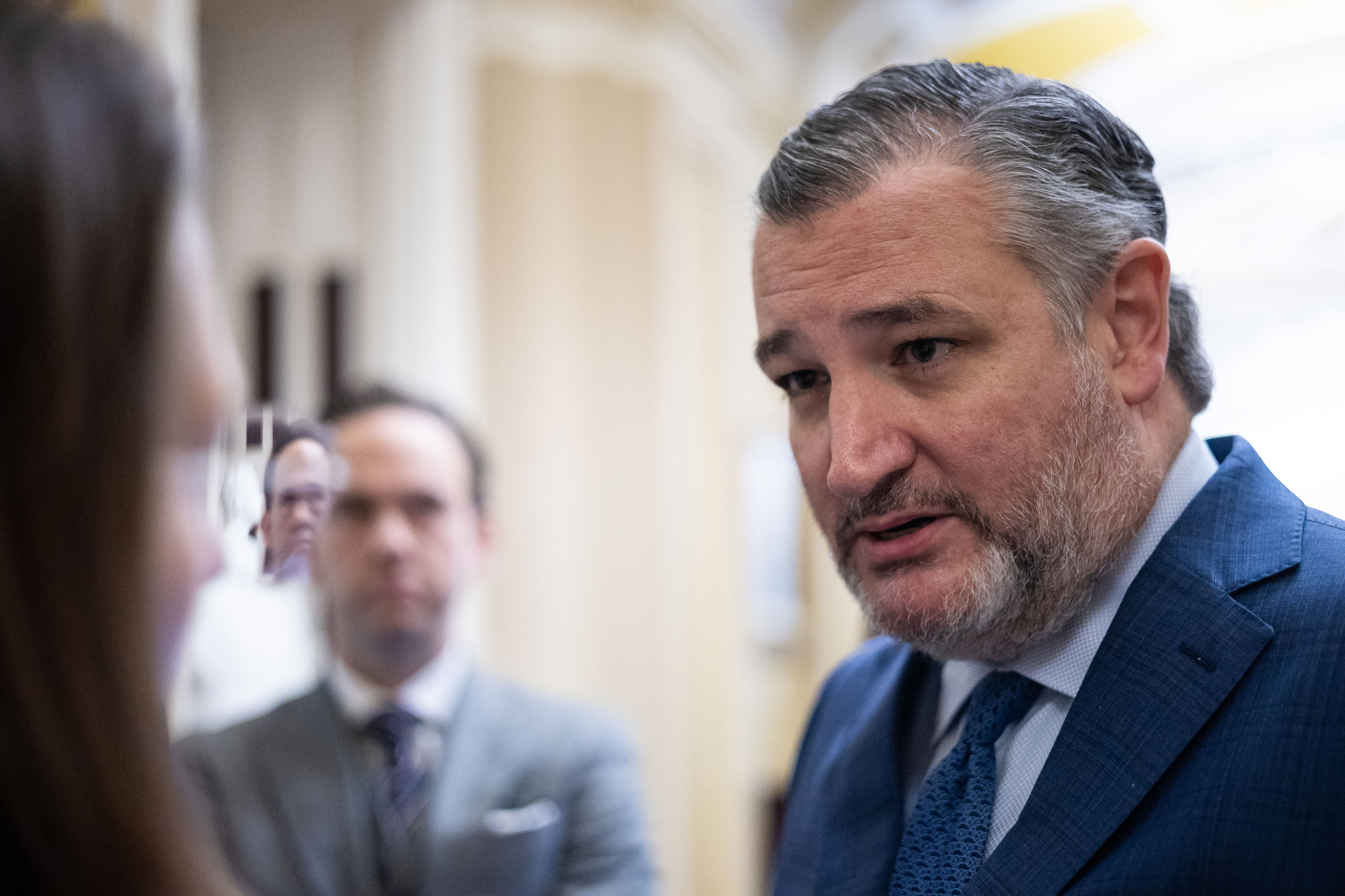 Ted Cruz, Tucker Carlson reignite feud over Iran war