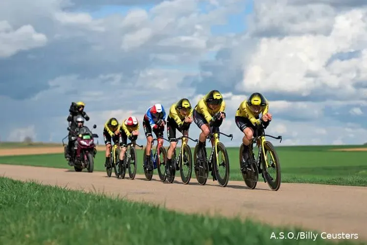 Vingegaard sees work to do before Barcelona after Visma | Lease a Bike ...