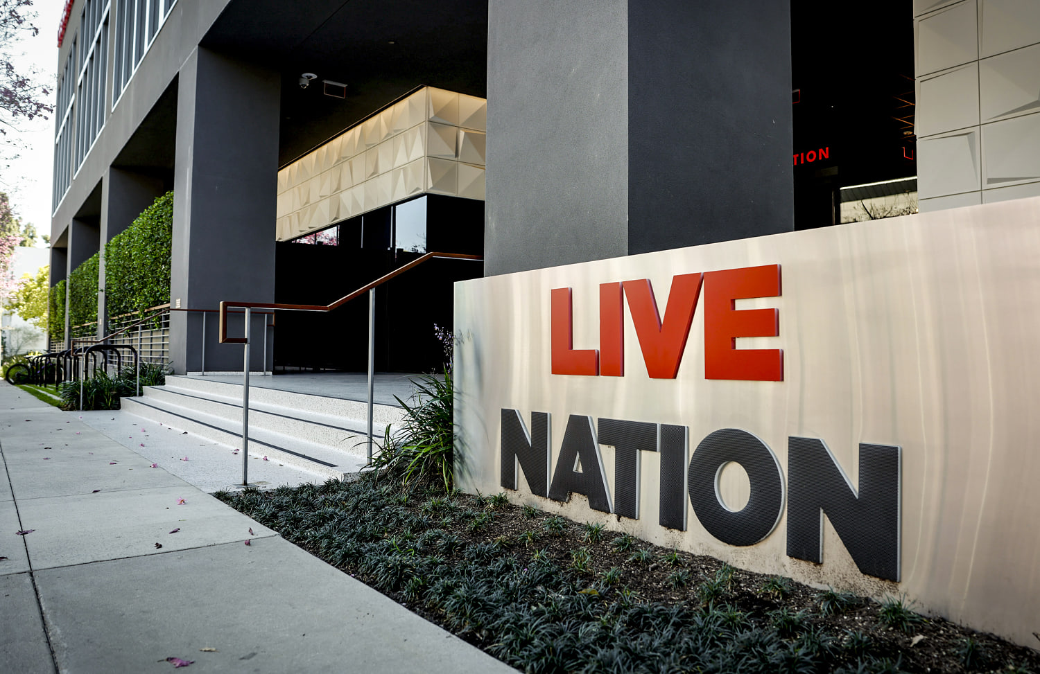 Live Nation and states ordered to hold settlement negotiations in ...